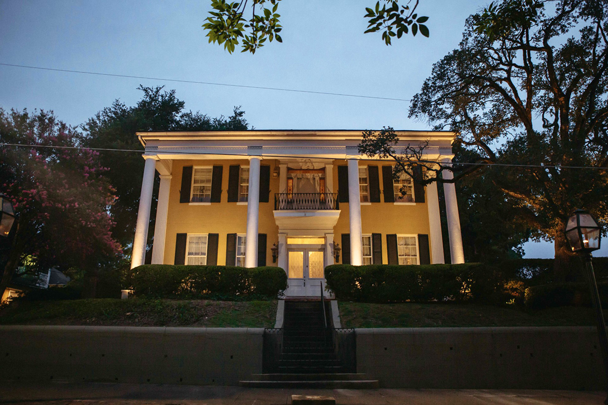 Anchuca Historic Mansion and Inn - Journeyscape