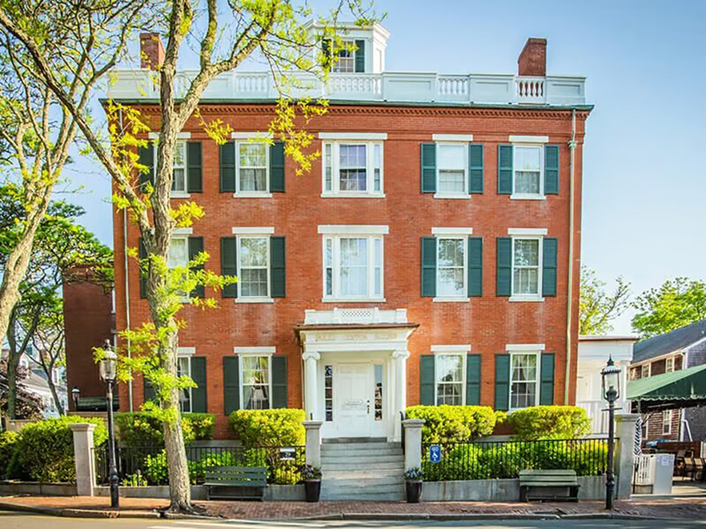 Jared Coffin House - Journeyscape