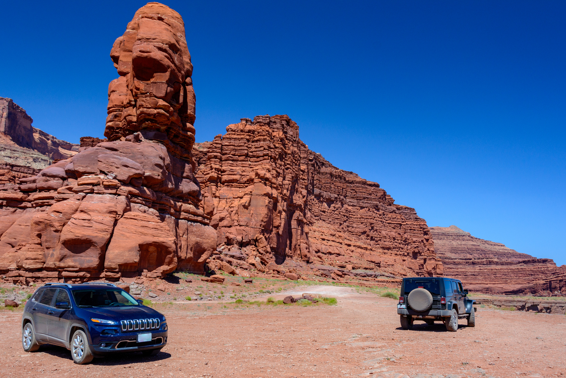 Canyonlands Back Country Jeep Tour - Journeyscape